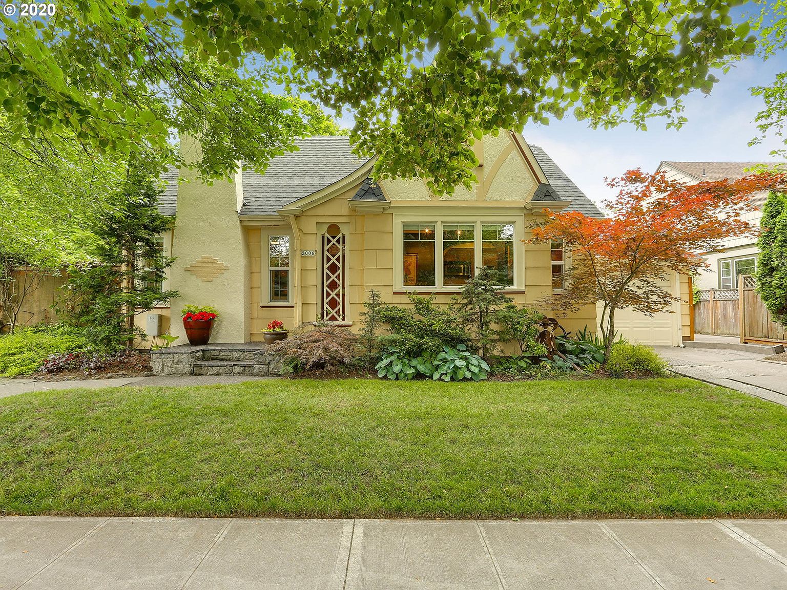 2006 SE Elliott Ave, Portland, OR 97214 | Zillow