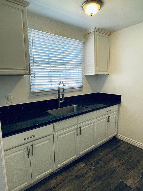 Dixon Delano Apartments - 1438 Dixon St Glendale CA (1 units available ...