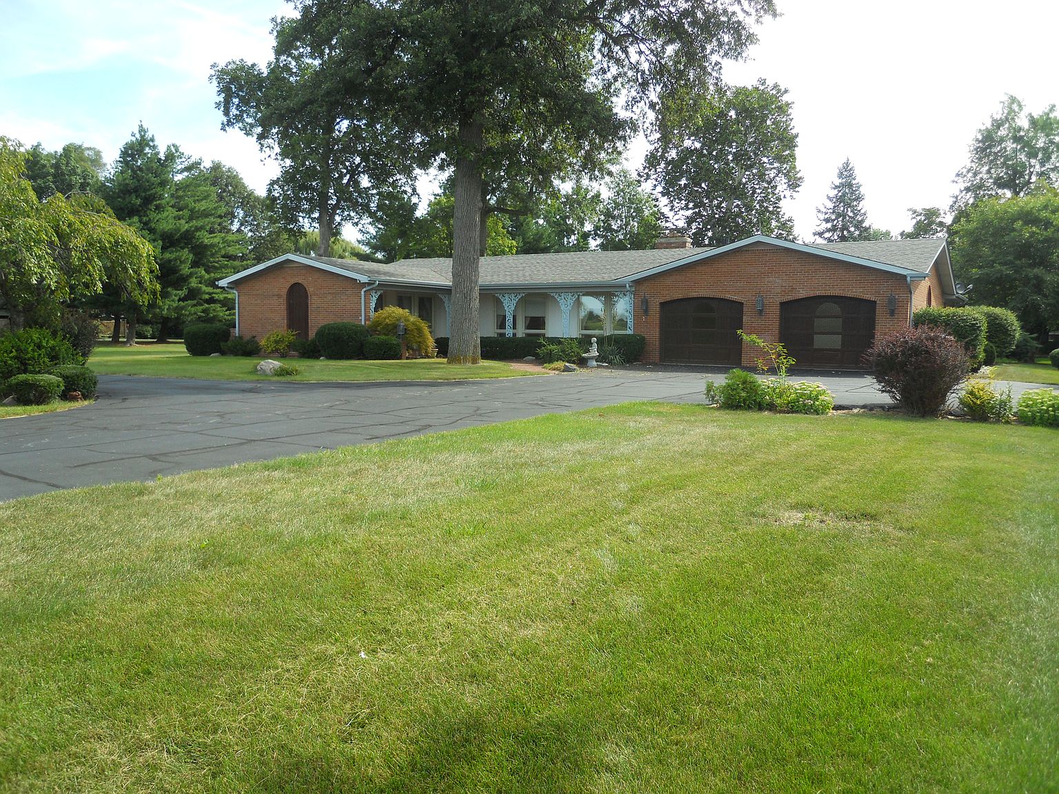 1605 S Main St, Tipton, IN 46072 | Zillow