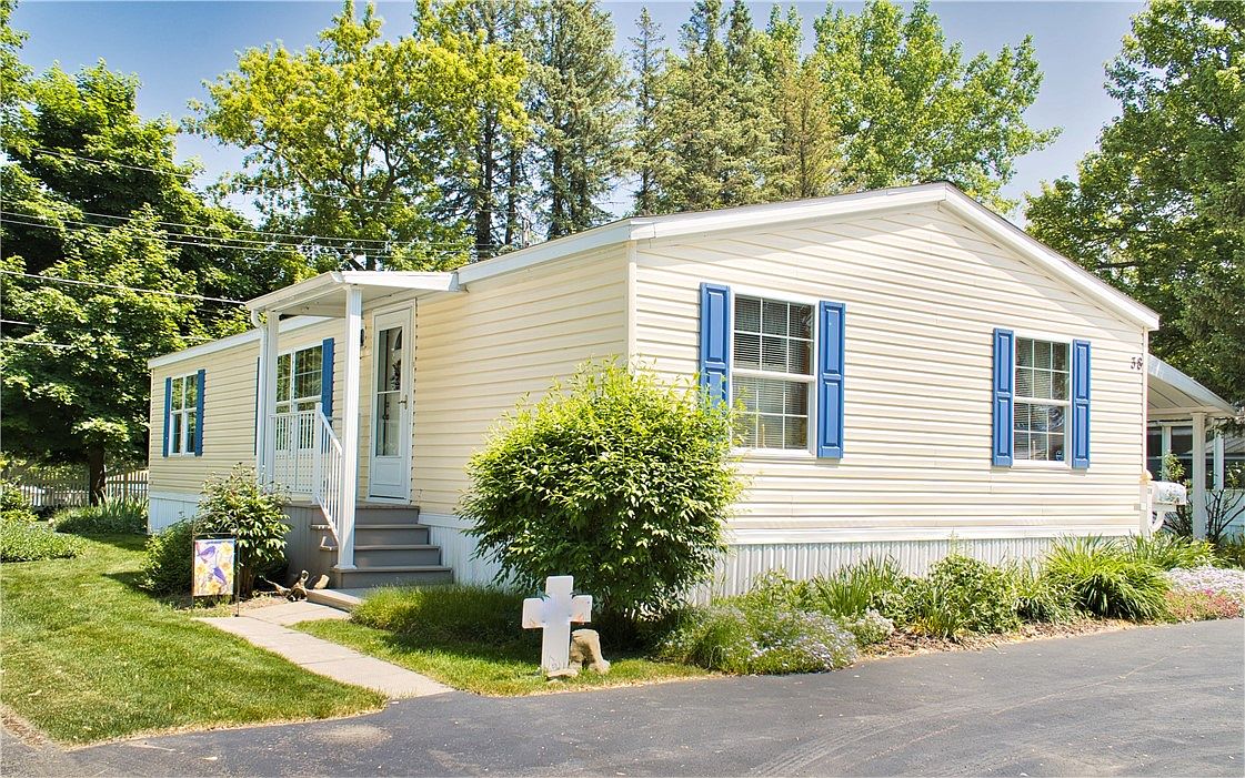 38 Patio Dr, Rochester, NY 14625 | Zillow