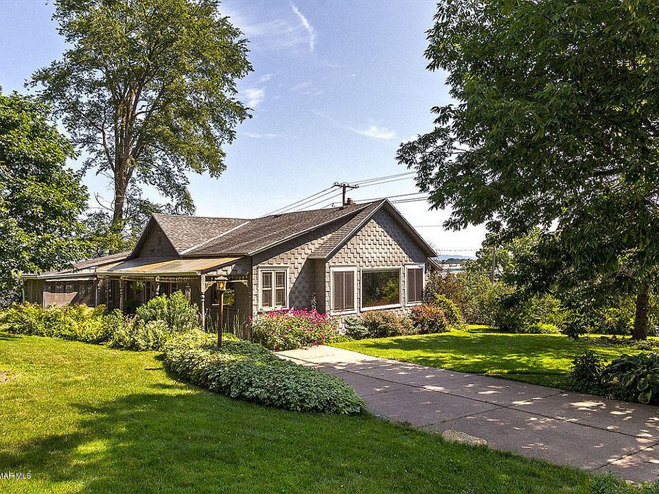 1111 Sugar Loaf Rd, Winona, MN 55987 | Zillow