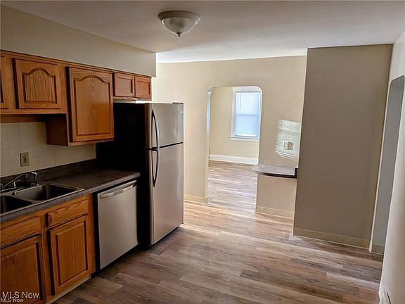 1733 Robindale St #DN, Wickliffe, OH 44092 | Zillow