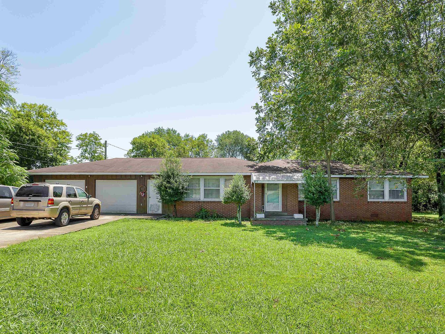 2002 E 6th St, Muscle Shoals, AL 35661 | MLS #512480 | Zillow