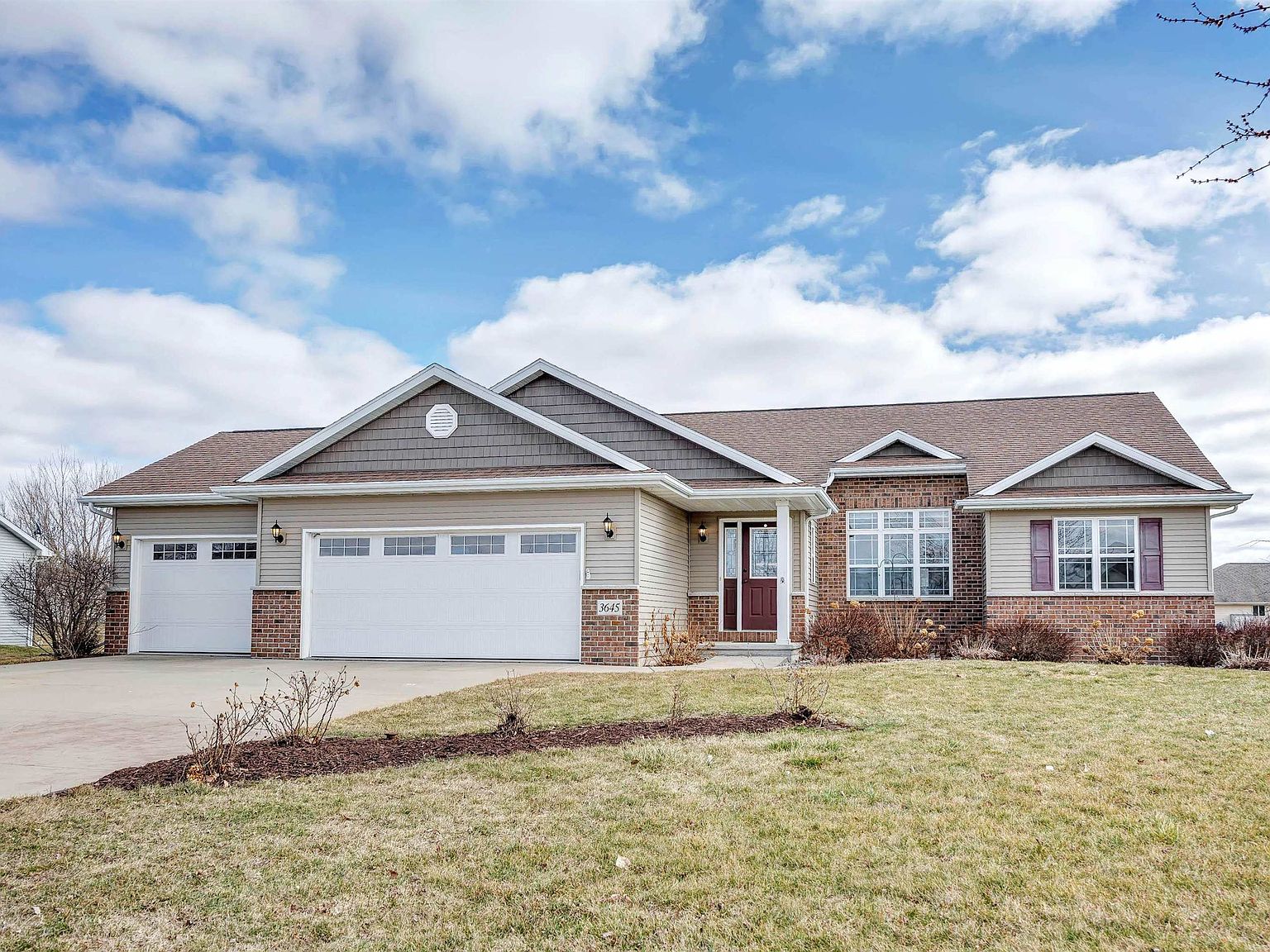 3645 Ridge Rd, De Pere, WI 54115 | Zillow