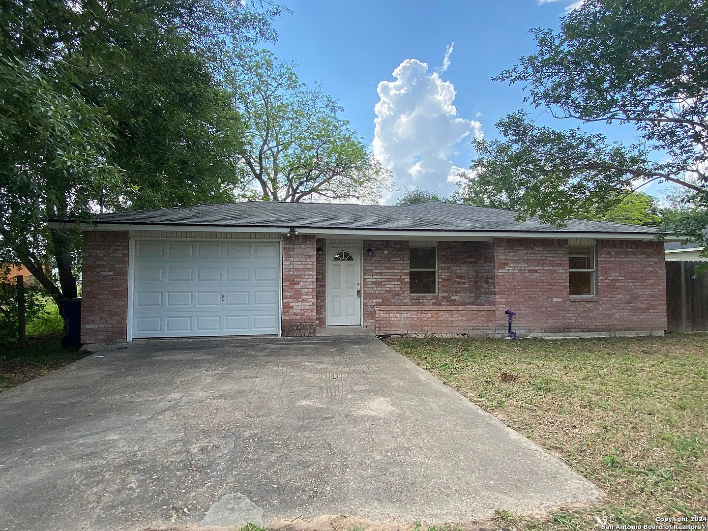 305 Osage, Refugio, TX 78377 | MLS #1877380 | Zillow