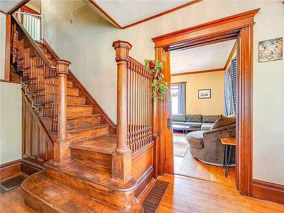 21 Shepard St, Rochester, NY 14620 | MLS #R1467947 | Zillow