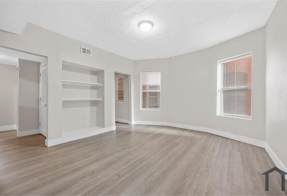 5437 Page Blvd #2F, Saint Louis, MO 63112 | Zillow