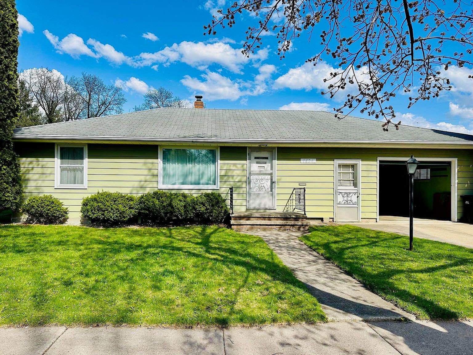1624 N Elinor St, Appleton, WI 54914 | Zillow