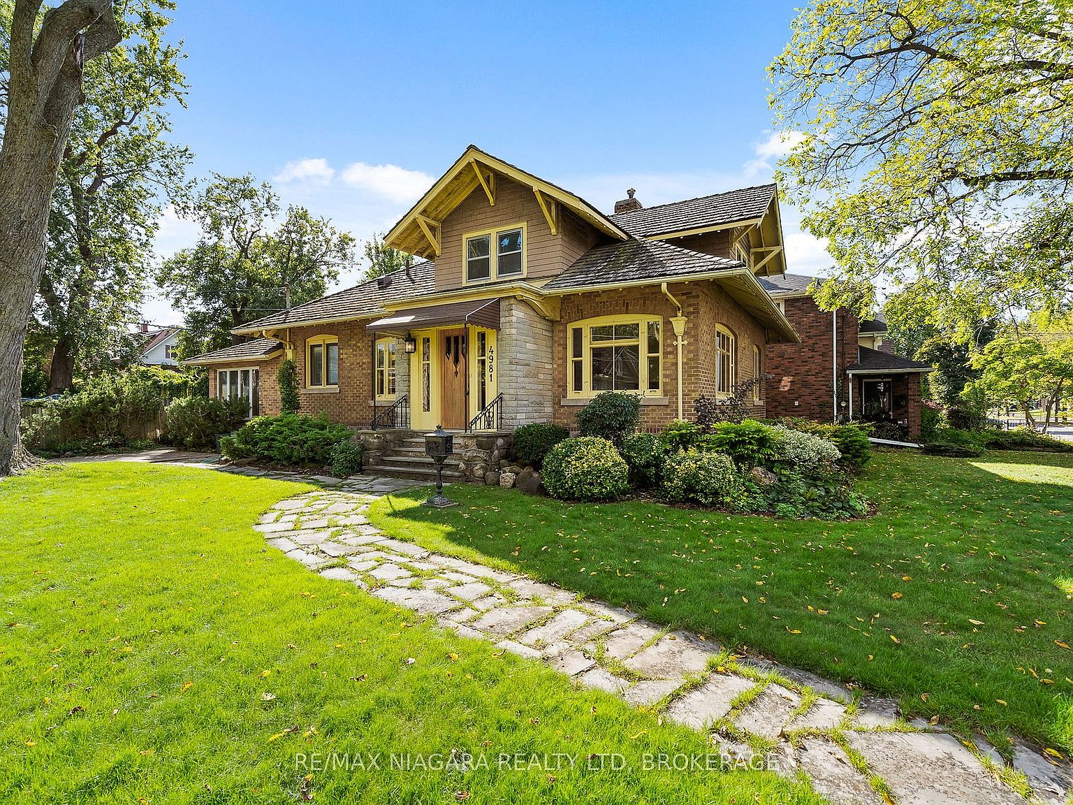 4981 2nd Ave, Niagara Falls, ON L2E 4J4 | MLS #X11921330 | Zillow