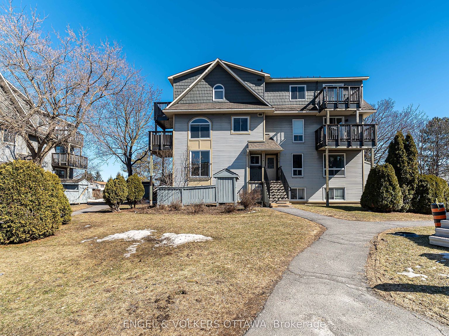 1504 Tanguay Ct, Ottawa, ON K2L 3X8 | Zillow