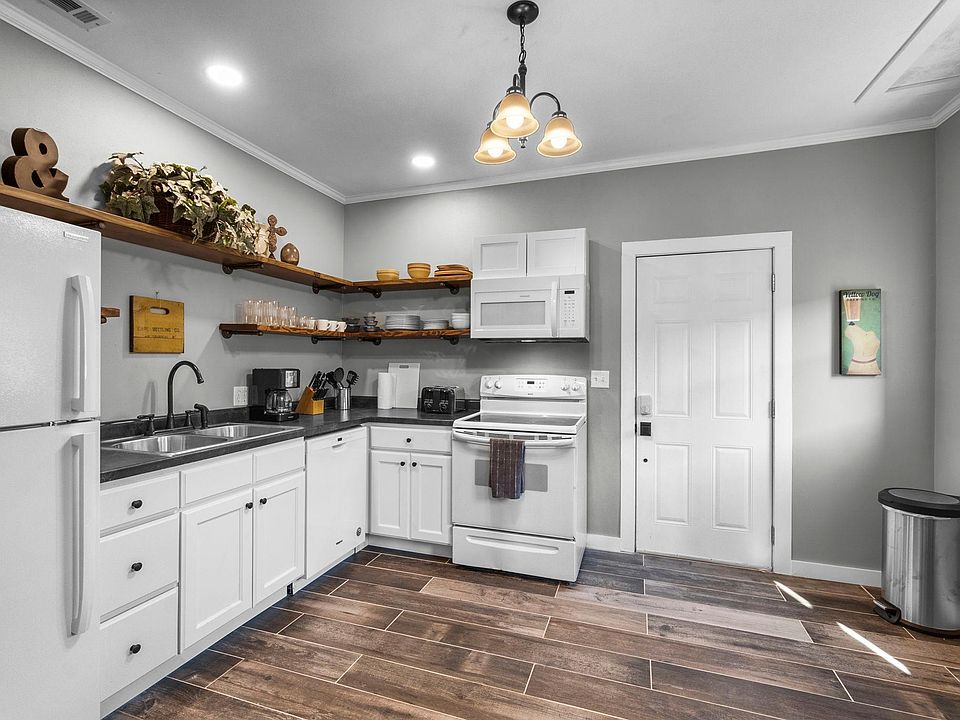 622 BROADWAY ST Cape Girardeau MO | Zillow