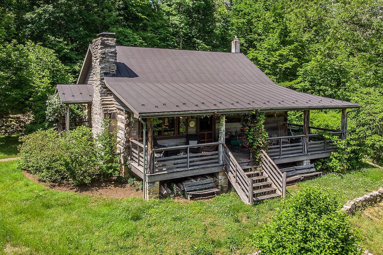 130 Lotta Water Ln, Glasgow, VA 24555 | Zillow