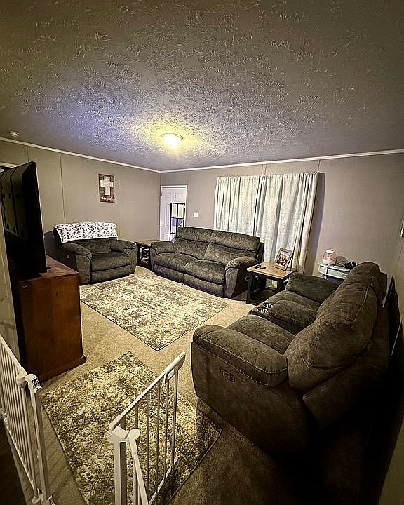 979 Kentucky Rte #3379, Grethel, KY 41631 | Zillow