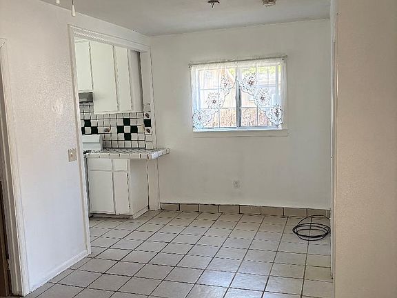 400 Ronan Ave APT B, Gilroy, CA 95020 | Zillow