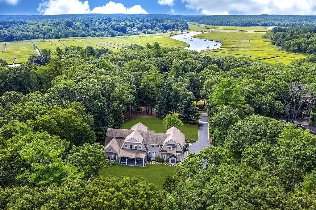 84 Neal Gate St, Scituate, MA 02066 | Zillow