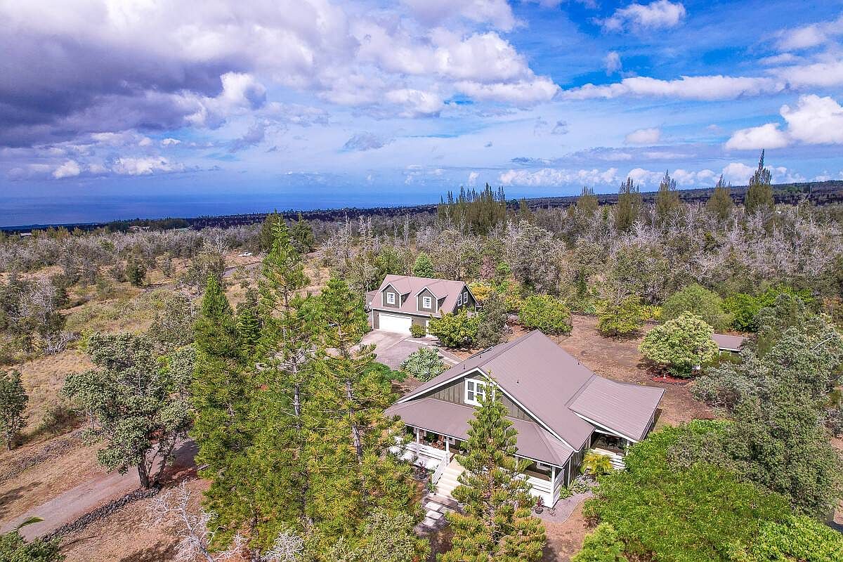 92-1299 Leilani Makai Rd, Captain Cook, HI 96704 | Zillow