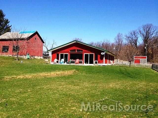 3895 Ray Rd, Oxford, MI 48370 | Zillow