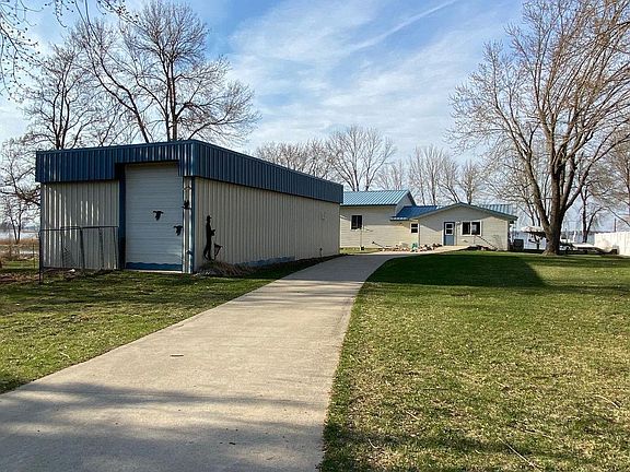 W6794 Marine Drive, Markesan, WI 53946 | MLS #1948141 | Zillow