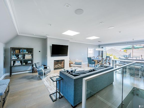 2130 Filbert St, San Francisco, CA 94123 | Zillow