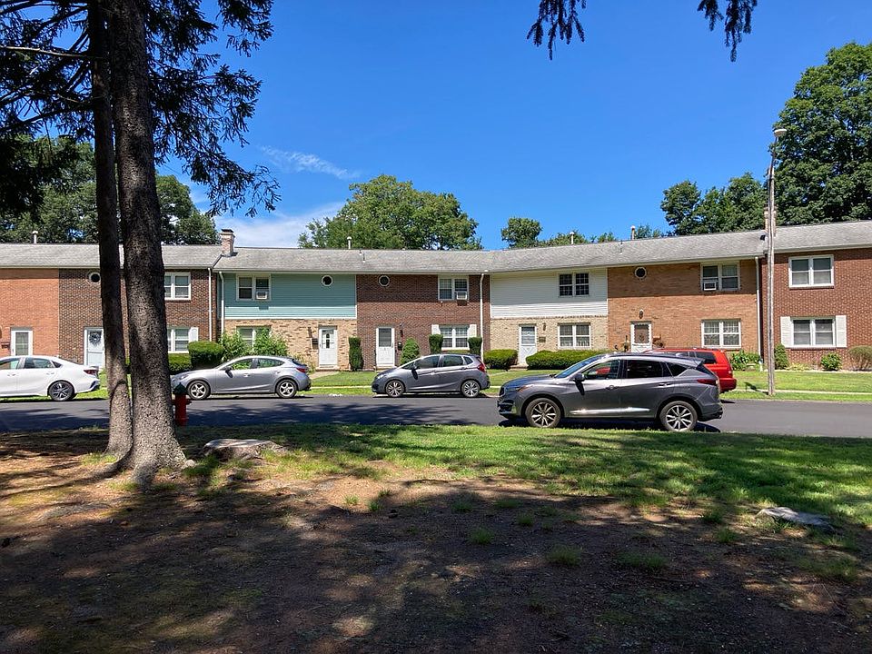34 Ebert Dr, Bristol, CT 06010 | Zillow