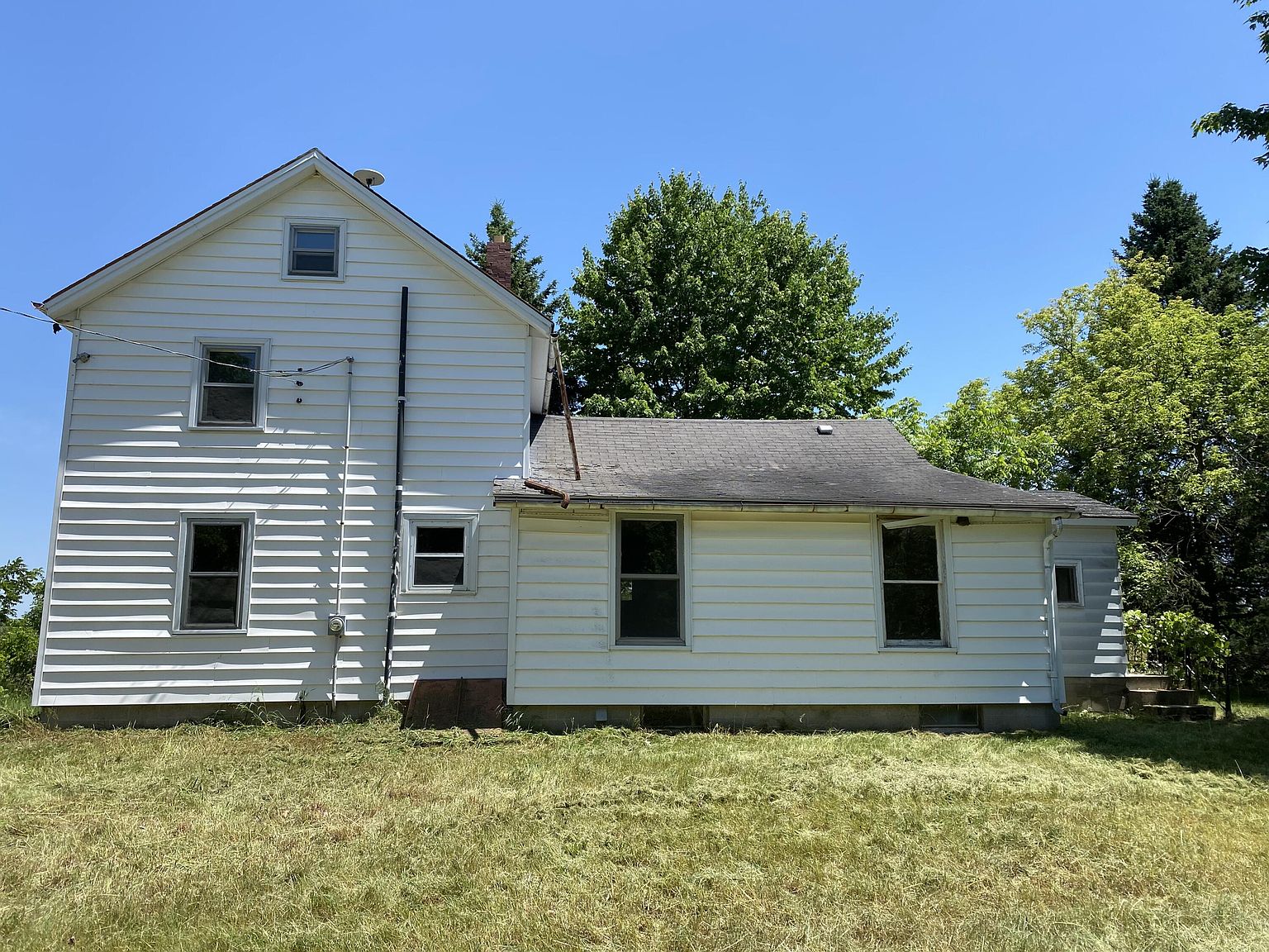 10958 S Sheridan Rd, Fenwick, MI 48834 | Zillow