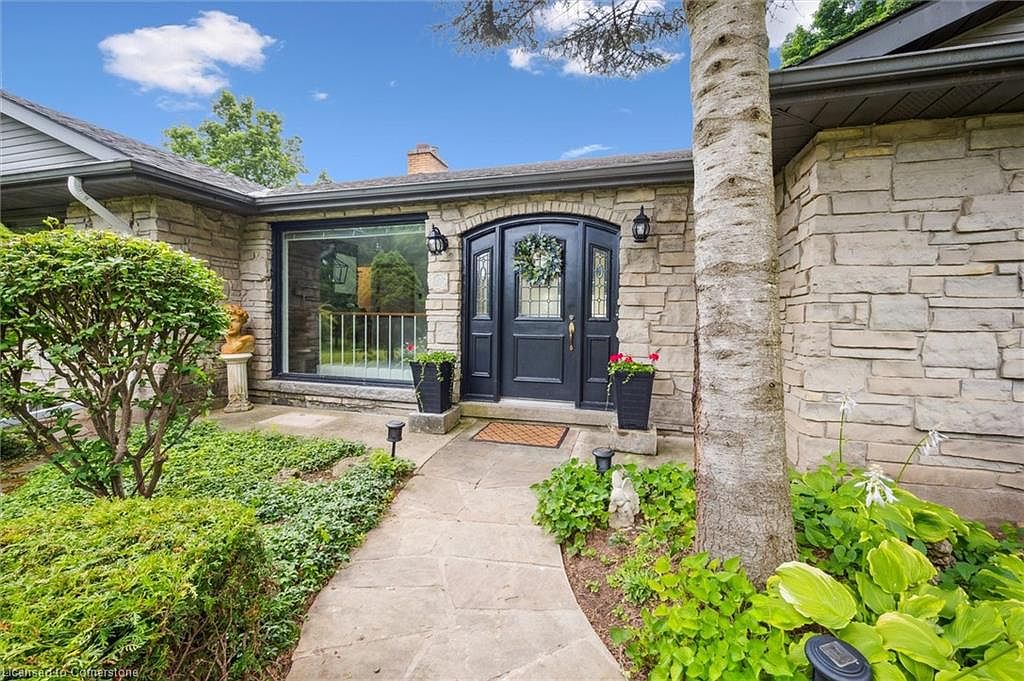 91 Limerick Dr, Kitchener, ON N2P 2G9 | MLS #40755358 | Zillow