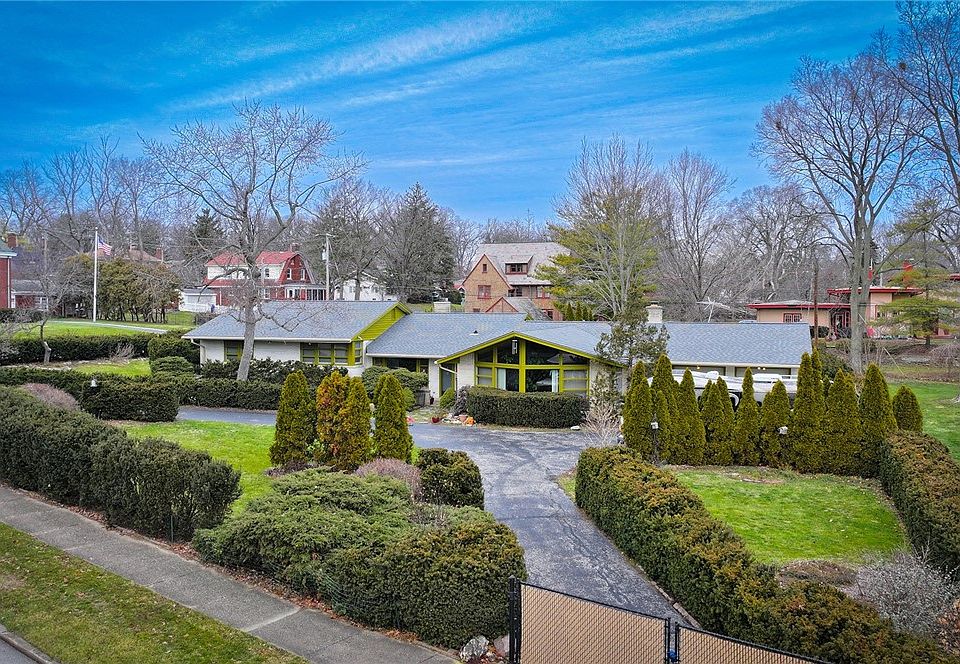 1680 W Wood St, Decatur, IL 62522 | Zillow