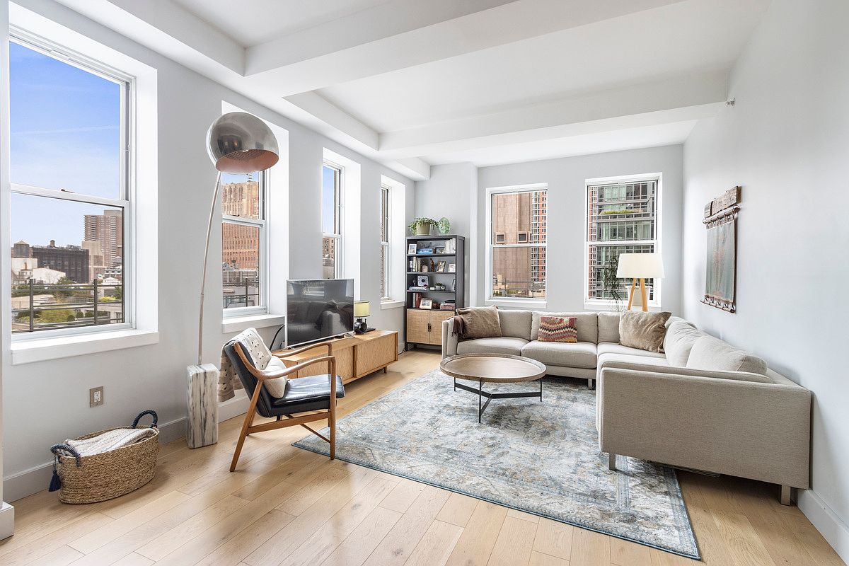 80 Chambers St APT 8D, New York, NY 10007 | Zillow