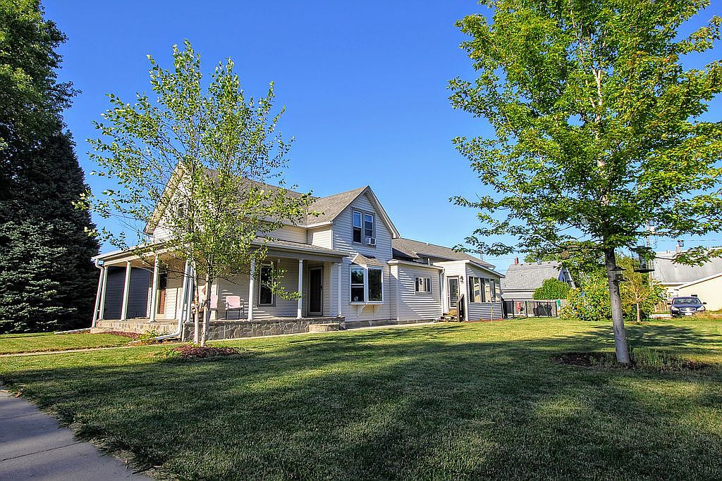 113 Nebraska St, Murdock, NE 68407 | Zillow