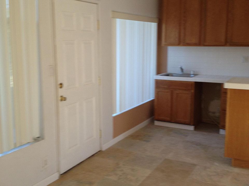 6419 Holmes Ave #2, Los Angeles, CA 90001 | Zillow