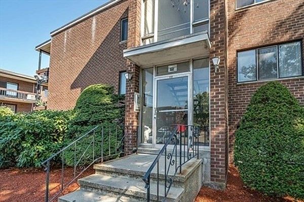 150 Elm St APT 11, Braintree, MA 02184 | Zillow