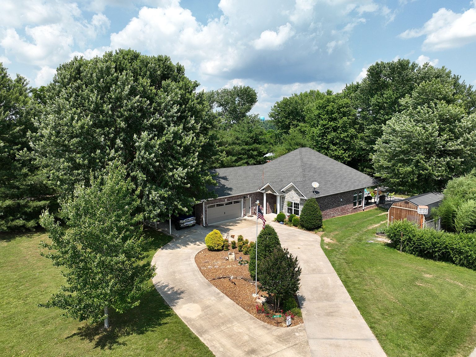 4422 Awalt Rd, Tullahoma, TN 37388 | Zillow