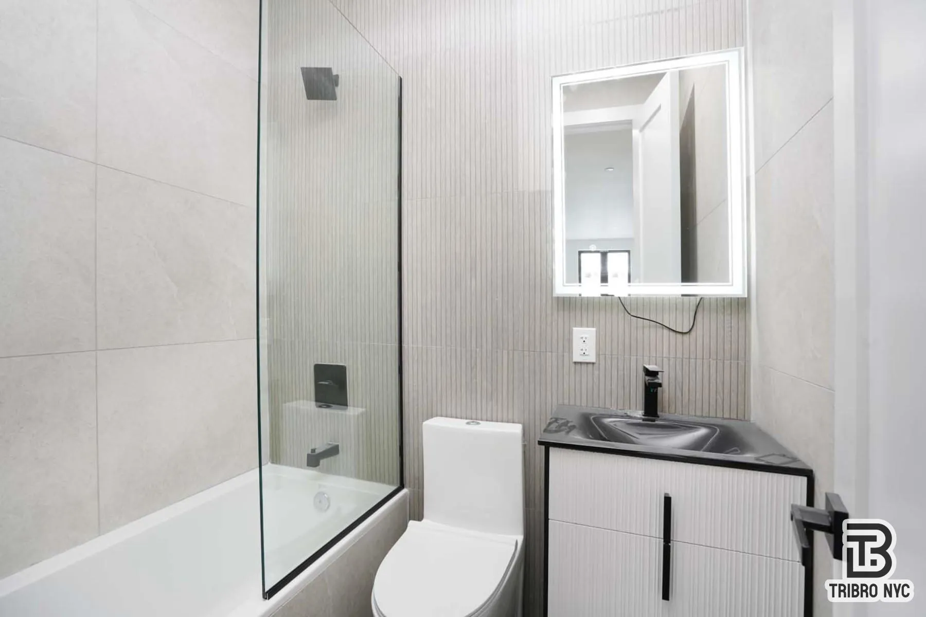 141 Meserole Street #2B in Williamsburg, Brooklyn | StreetEasy