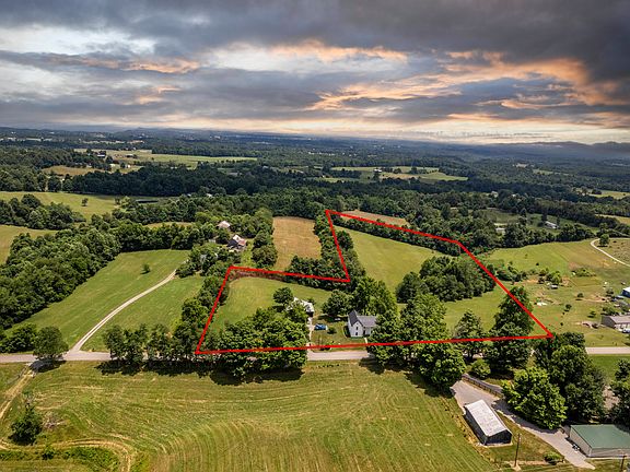 9530 State Highway 1247, Waynesburg, KY 40489 | Zillow