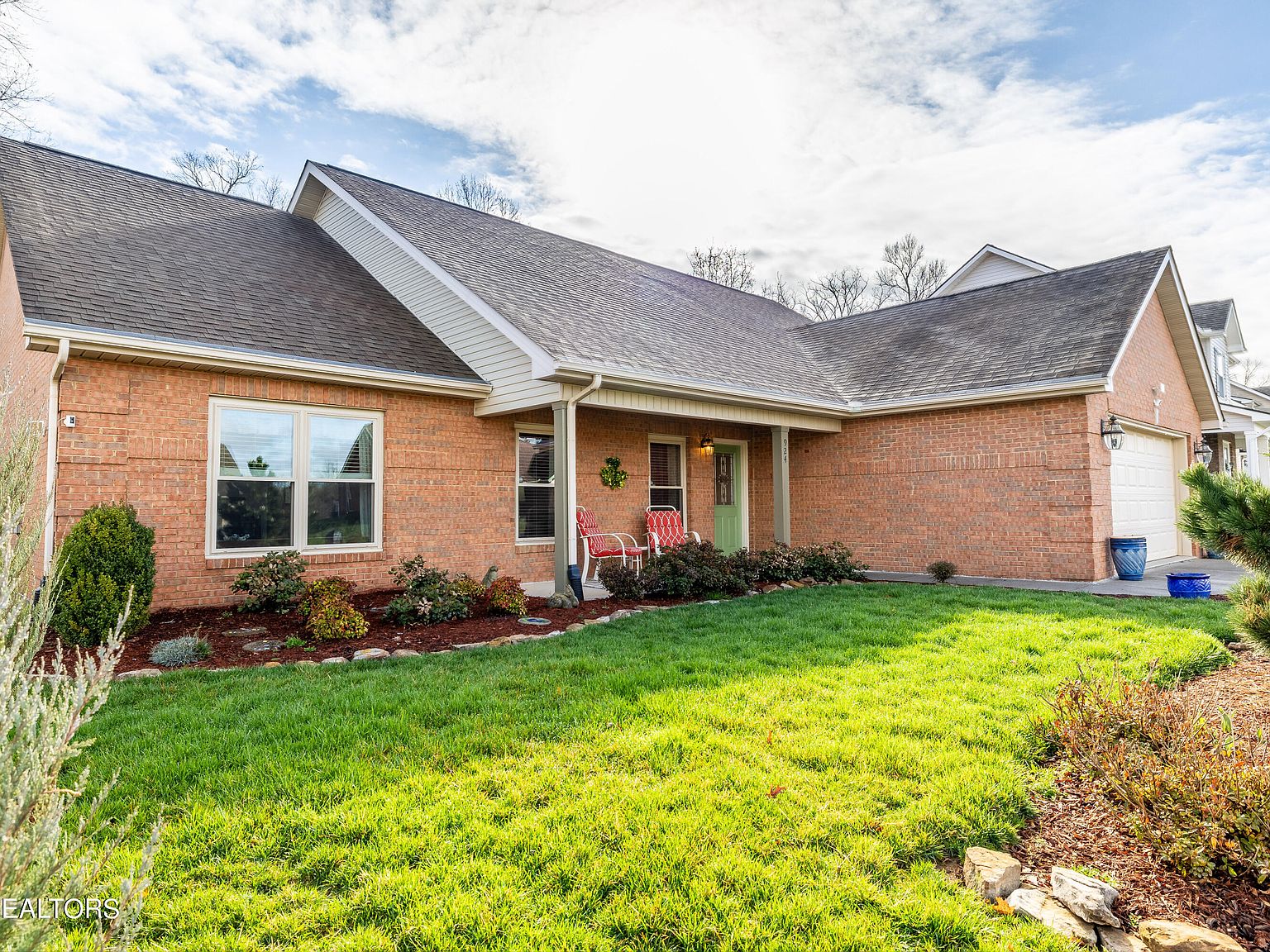 924 Elsborn Ridge Rd, Maryville, TN 37801 | Zillow