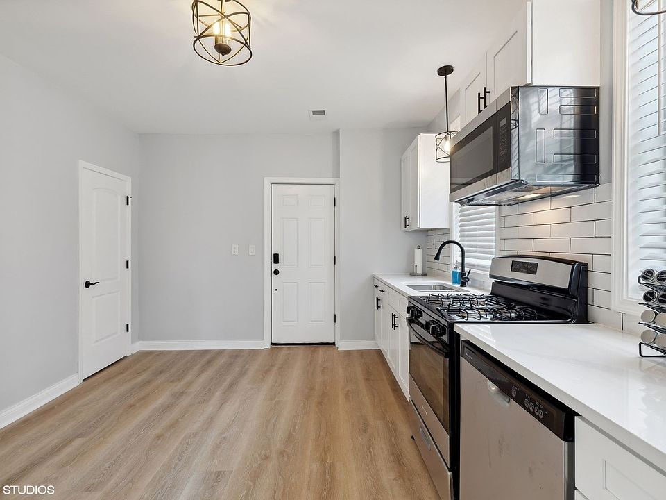2429 W Cortland St APT 1R, Chicago, IL 60647 | Zillow