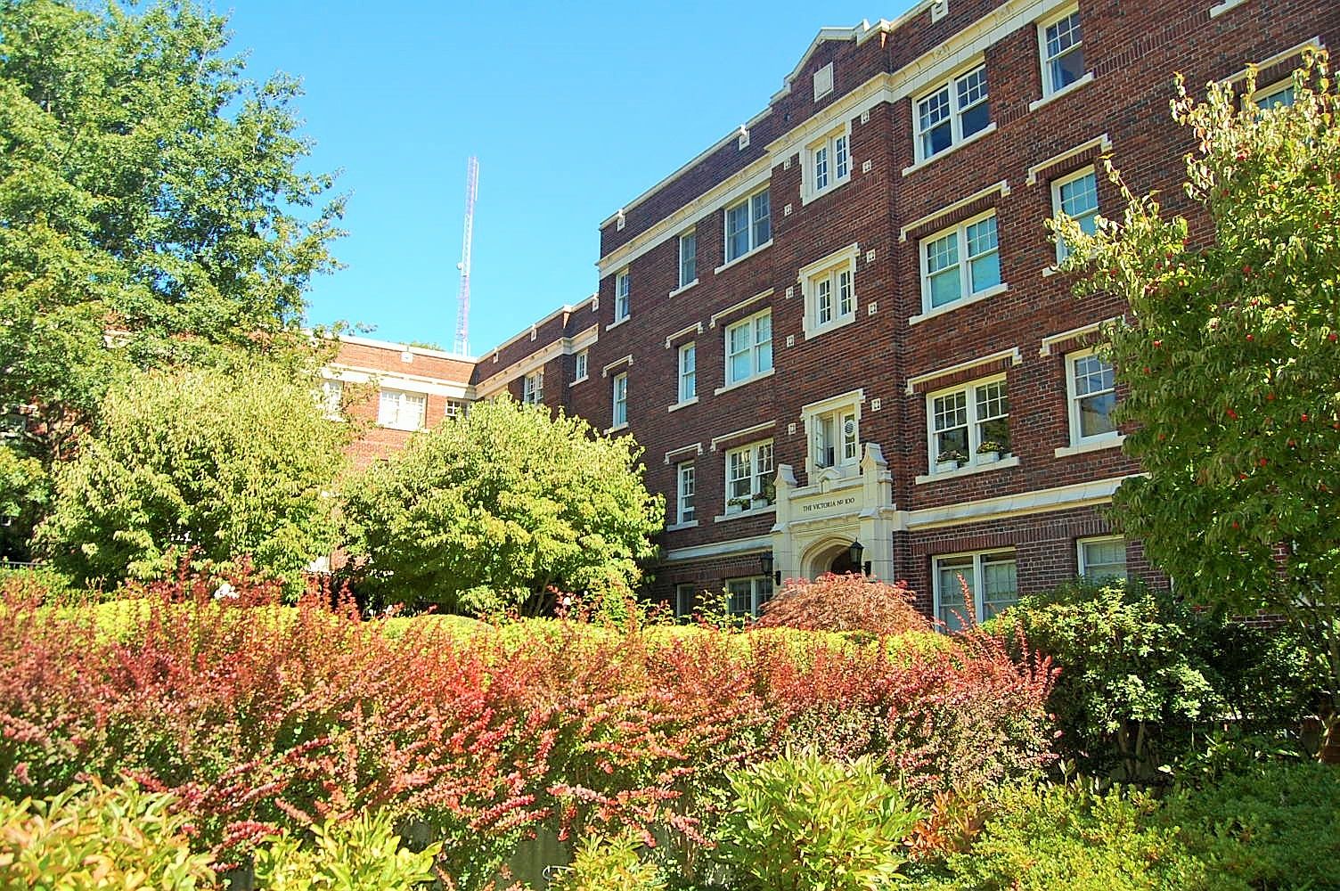 100 W Highland Dr APT 100, Seattle, WA 98119 | Zillow