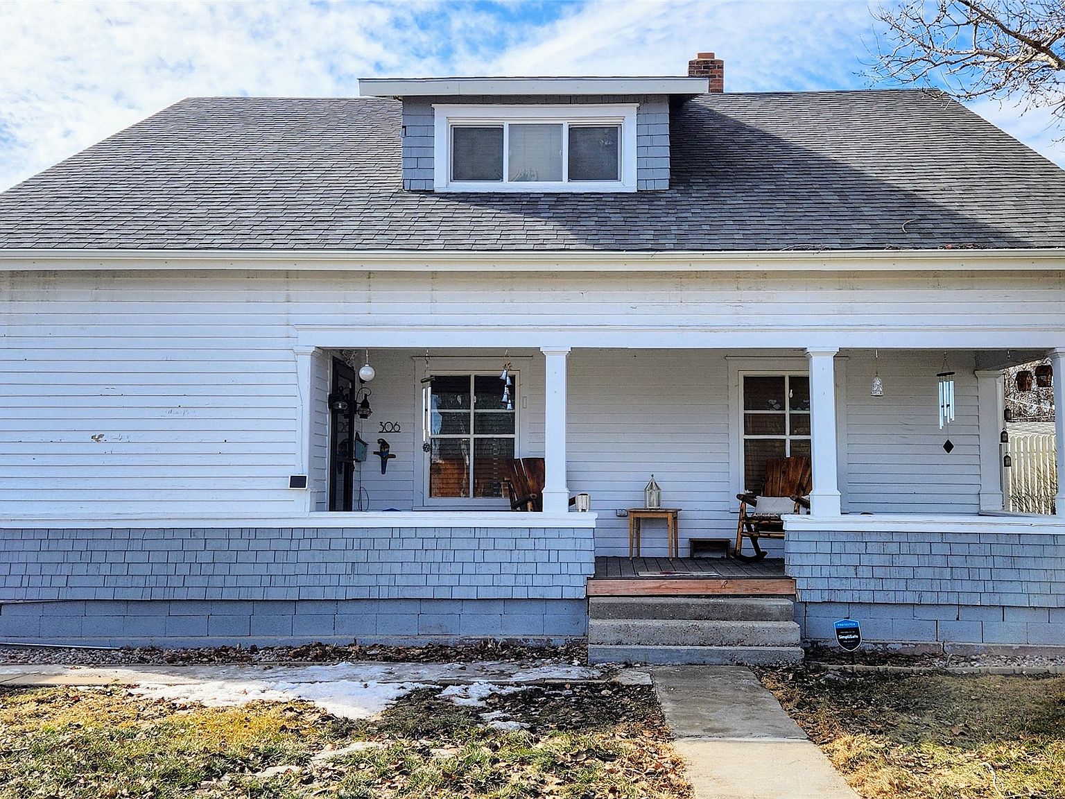 306 E Main St, Cut Bank, MT 59427 | MLS #30041975 | Zillow