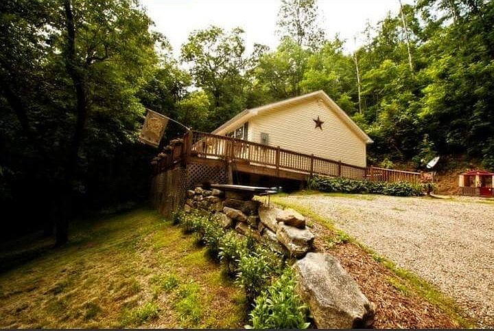 140 Autumn Valley Ln, Scaly Mountain, NC 28775 | Zillow