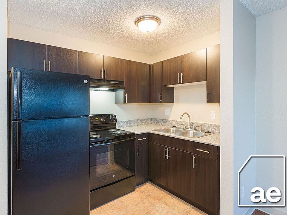 Creek View Apartments - 2330 E Fountain Blvd Colorado Springs CO | Zillow