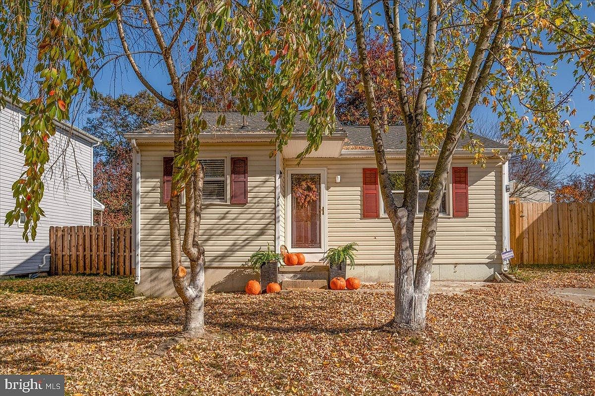 307 Skeet Ave, Bear, DE 19701 | Zillow