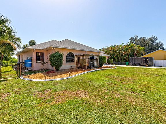 2490 S Courtenay Pkwy, Merritt Island, FL 32952 | MLS #1016751 | Zillow