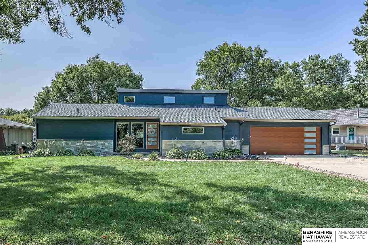 133 Ginger Cove Rd, Valley, NE 68064 | Zillow