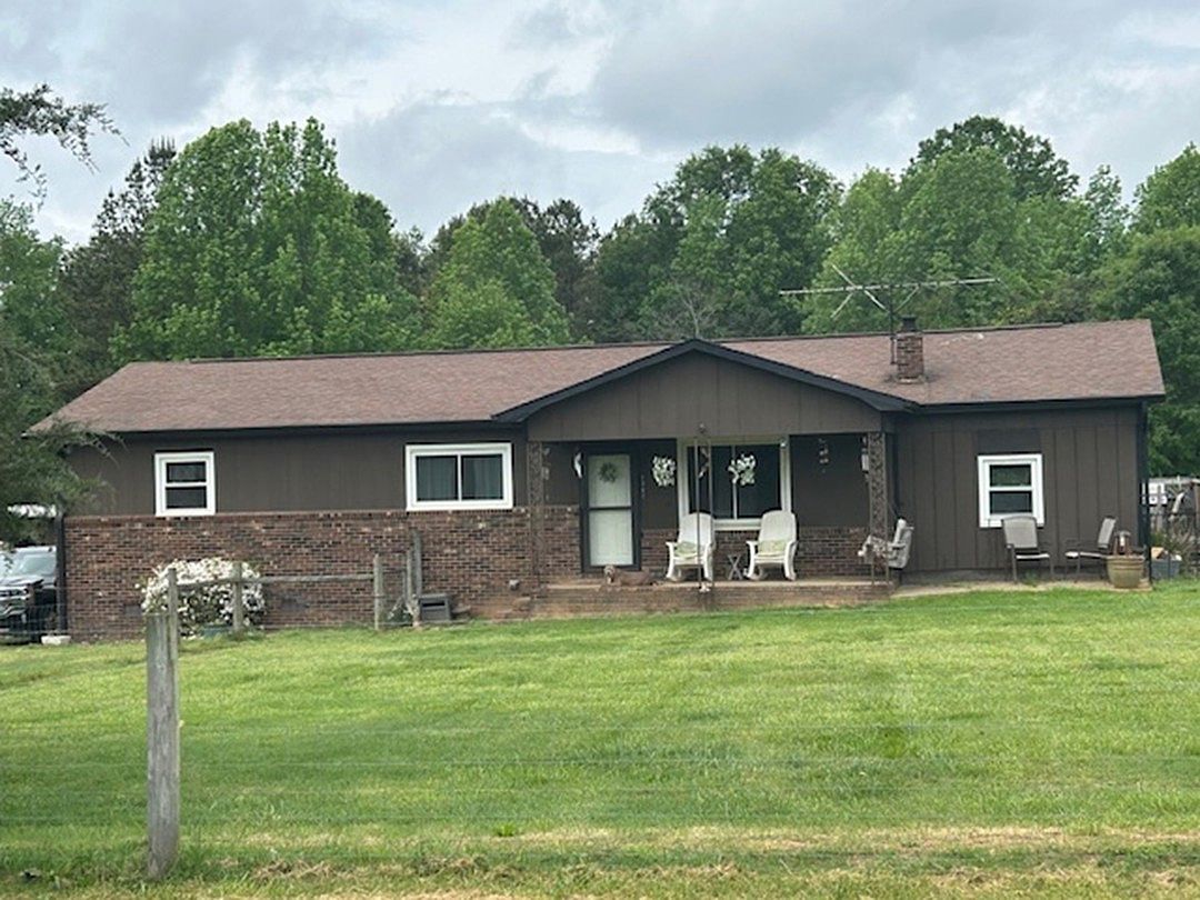 1368 Triplett Rd, Cleveland, NC 27013 | Zillow