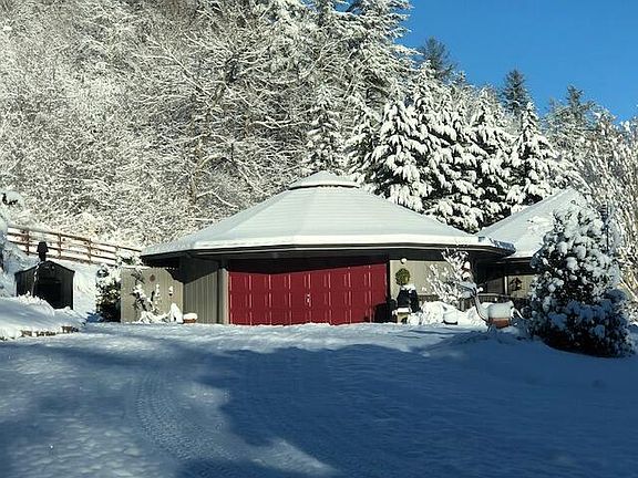 468 Coffee Ridge Rd, Erwin, TN 37650 | MLS #9948199 | Zillow