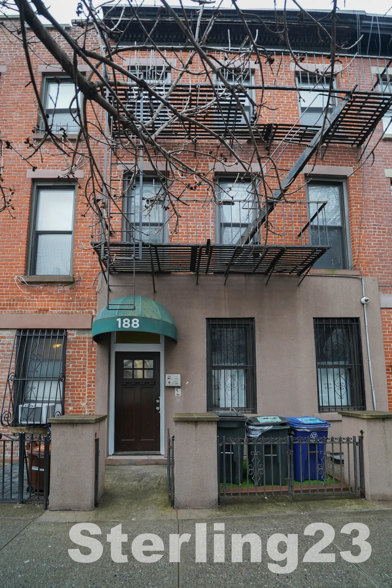 188 West 9th Street #2G in Carroll Gardens, Brooklyn | StreetEasy