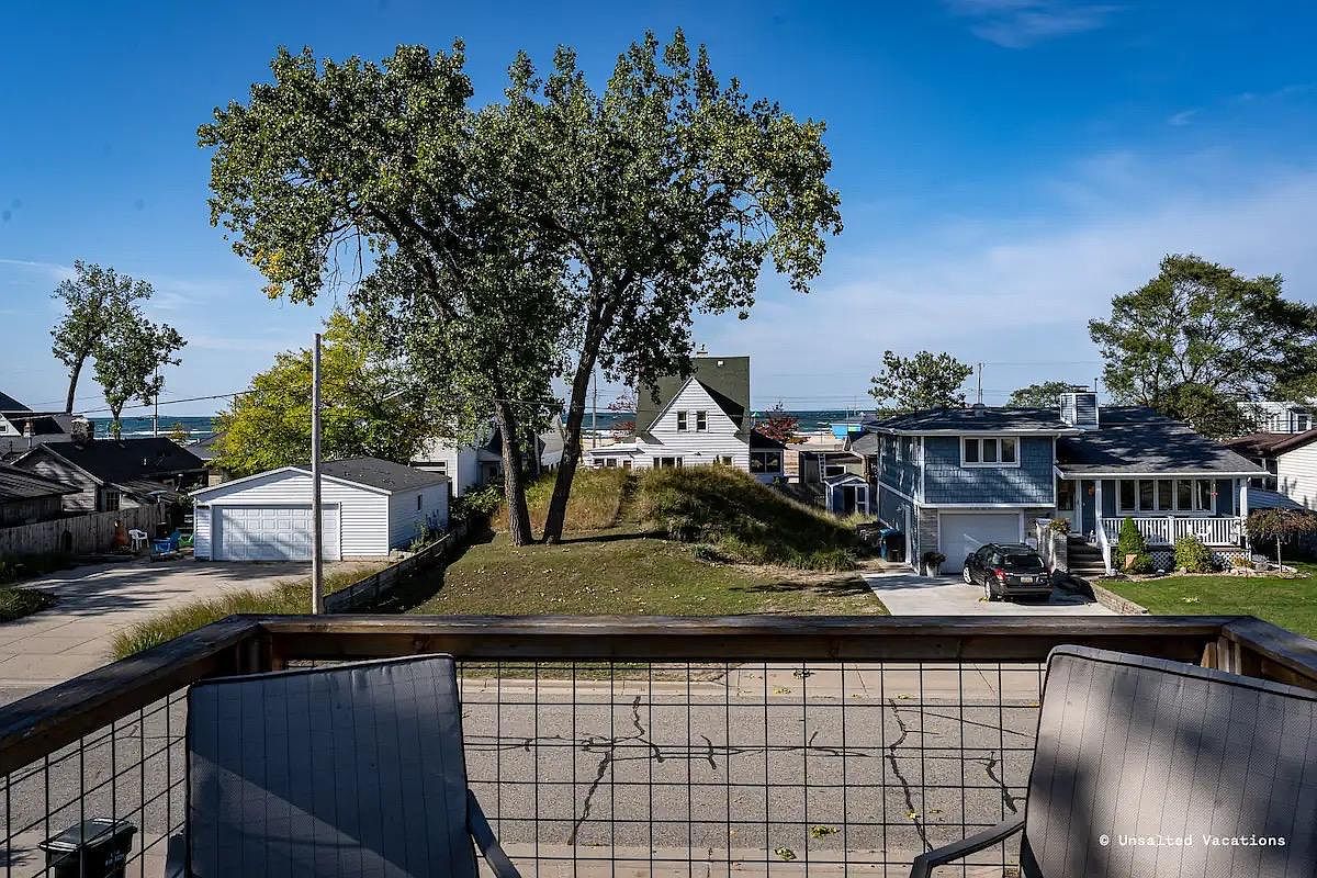 1634 Nelson St UNIT 2, Muskegon, MI 49441 | Zillow
