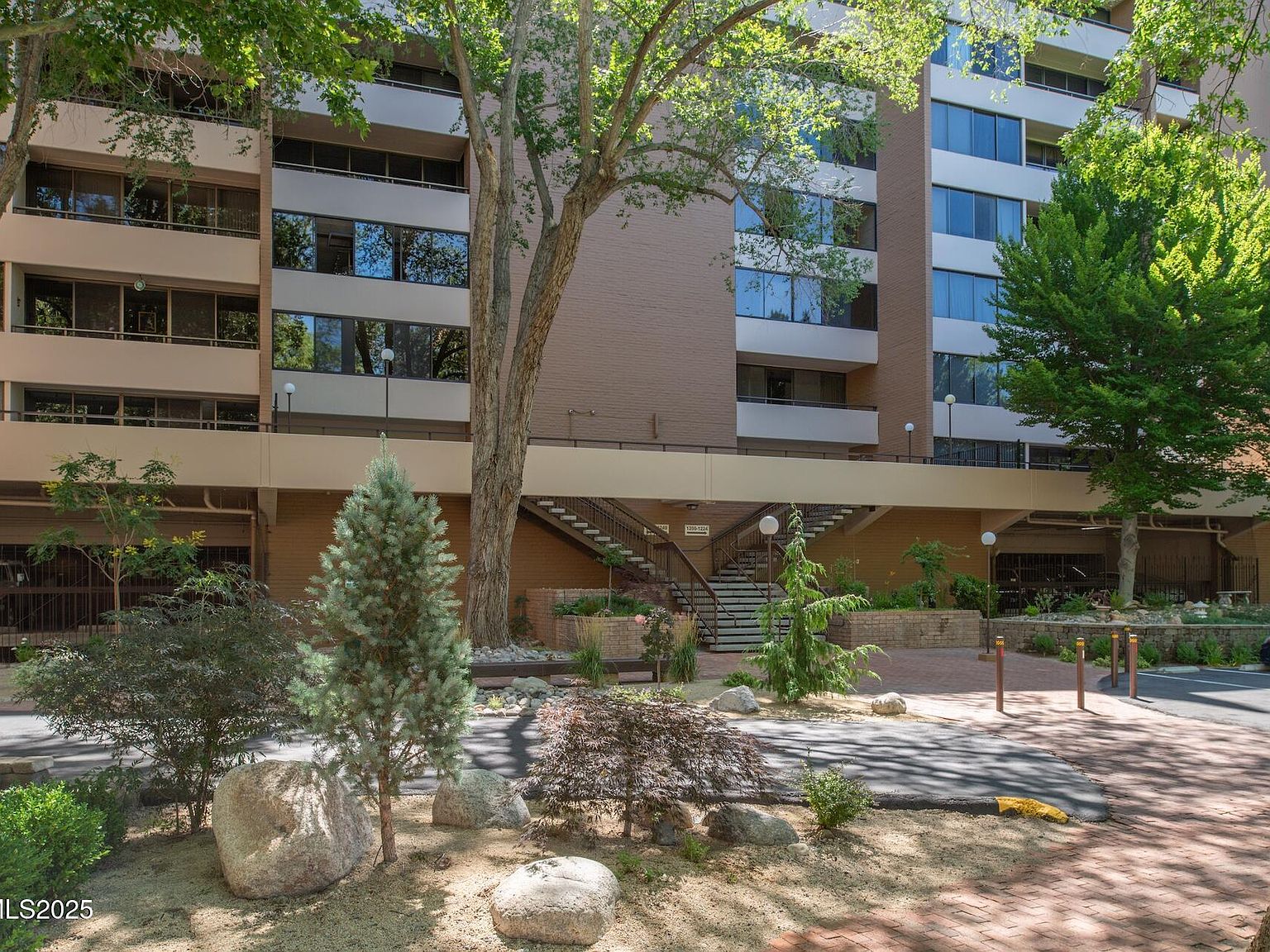 1200 Riverside Dr UNIT 1213, Reno, NV 89503 | Zillow