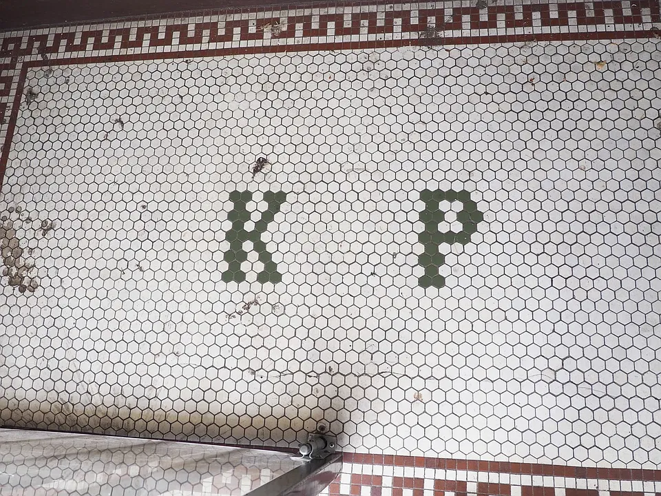 KP - 230 Lyon St Albany OR | Zillow