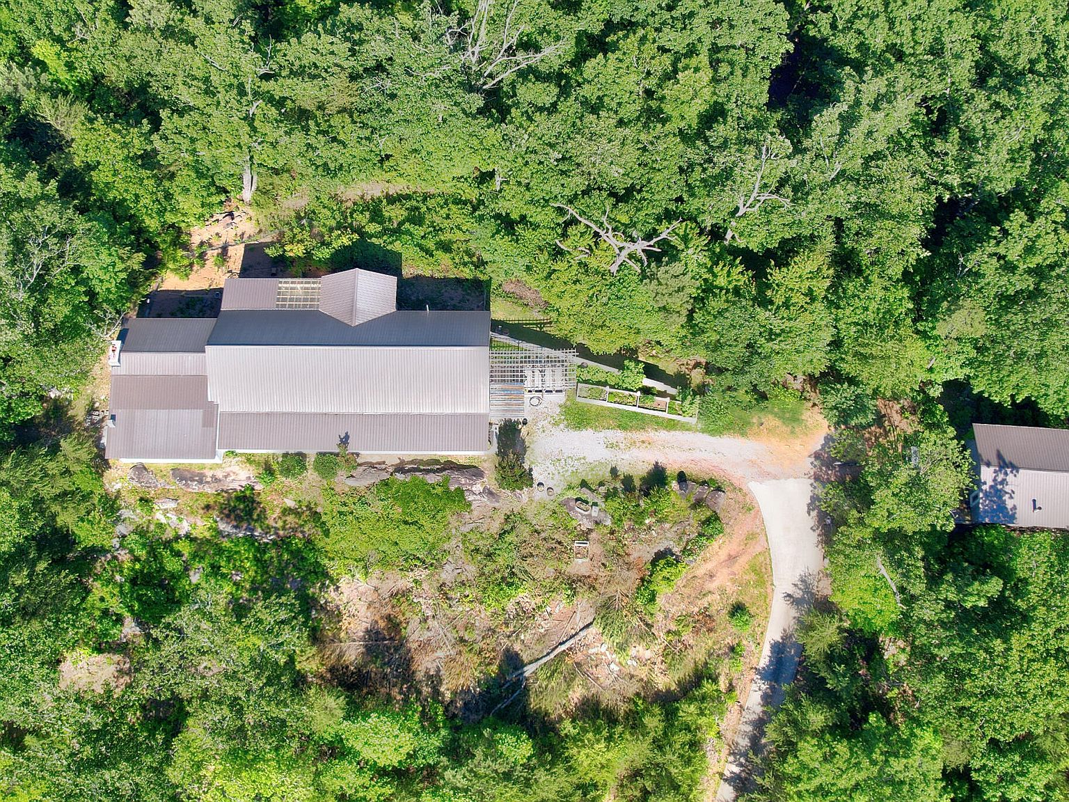 7174 White Oak Valley Rd, Mc Donald, TN 37353 | MLS #1513791 | Zillow